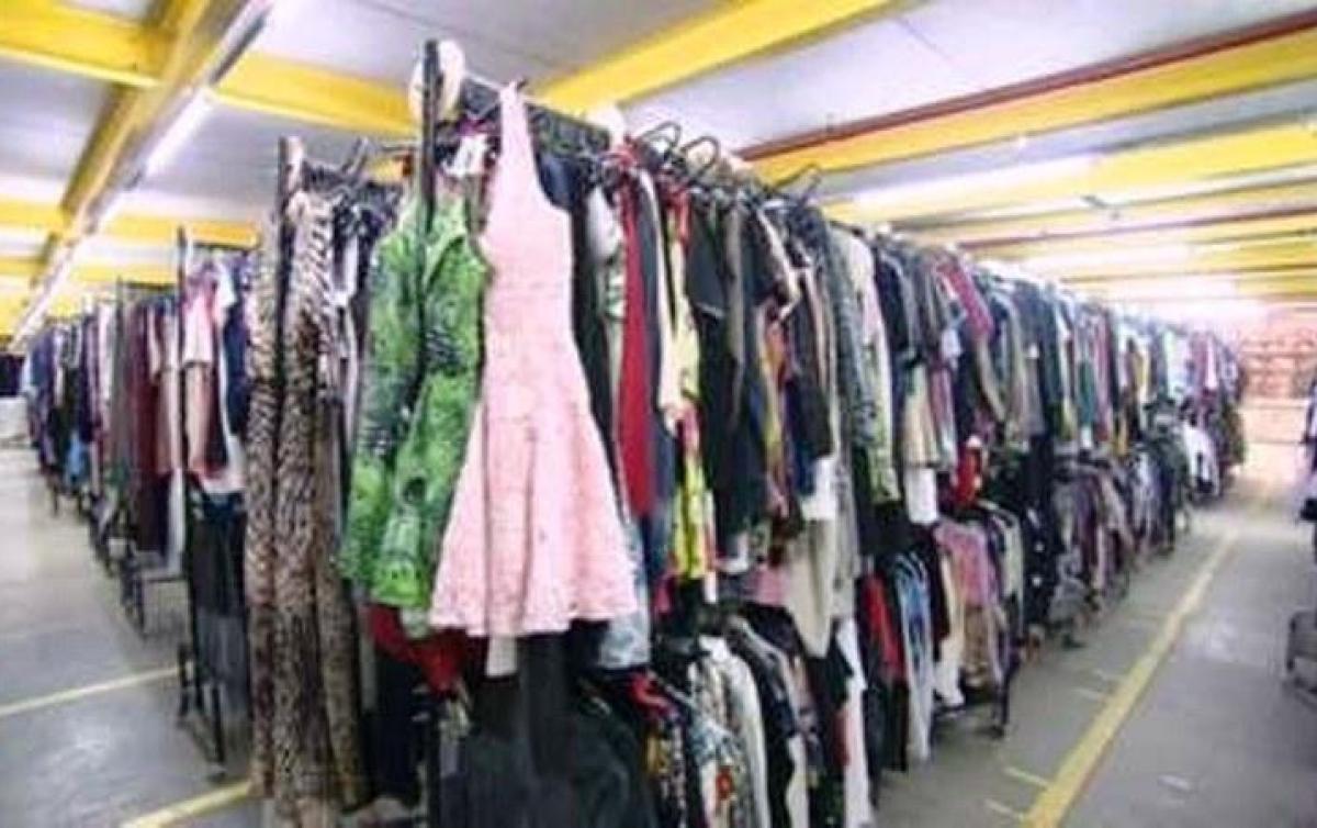 Blog de venda de roupas usadas se torna marketplace de moda avaliado em ...